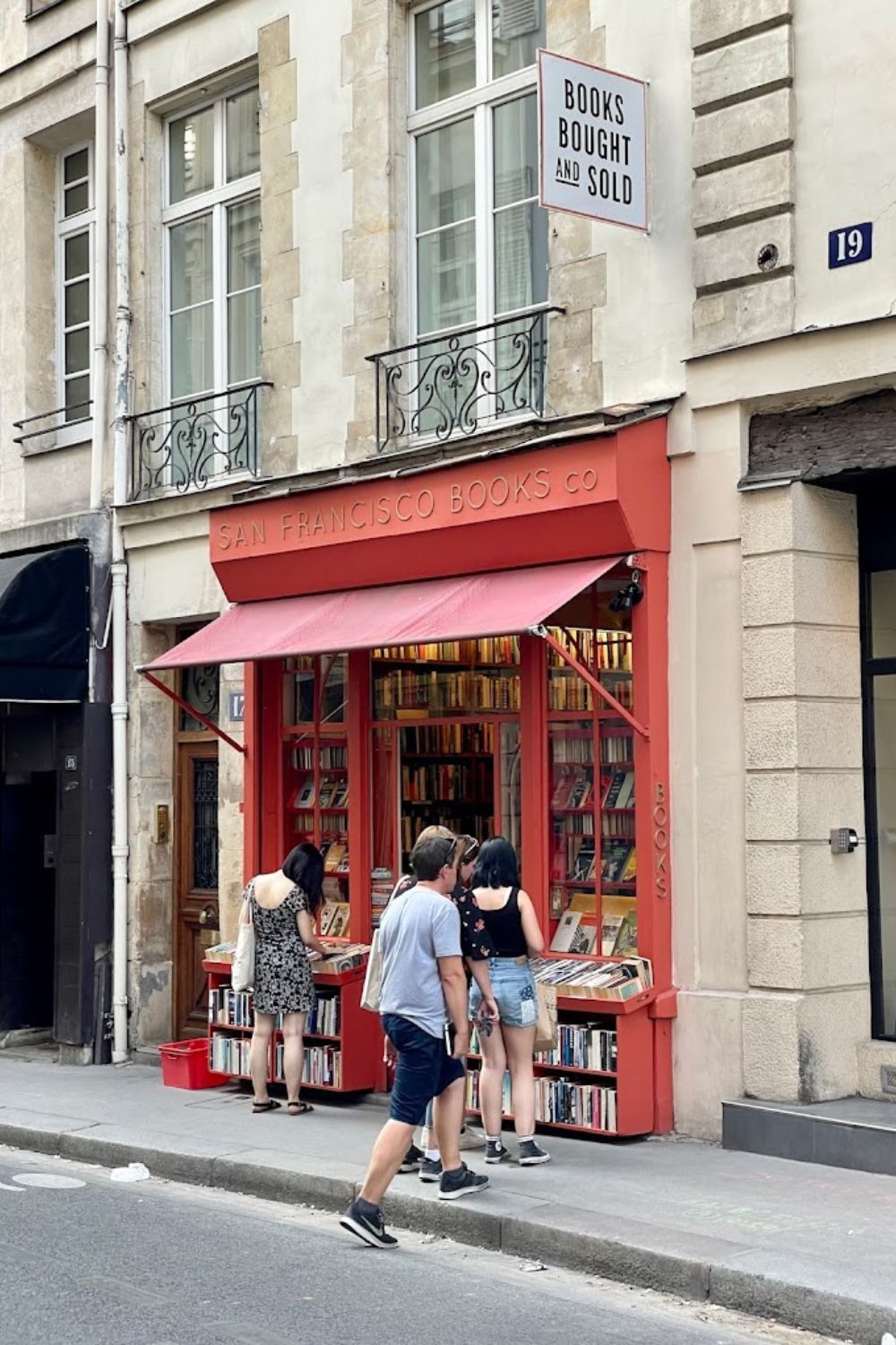 English Bookstores in Paris: 7 Hidden Gems & Iconic Spots • From Paris ...